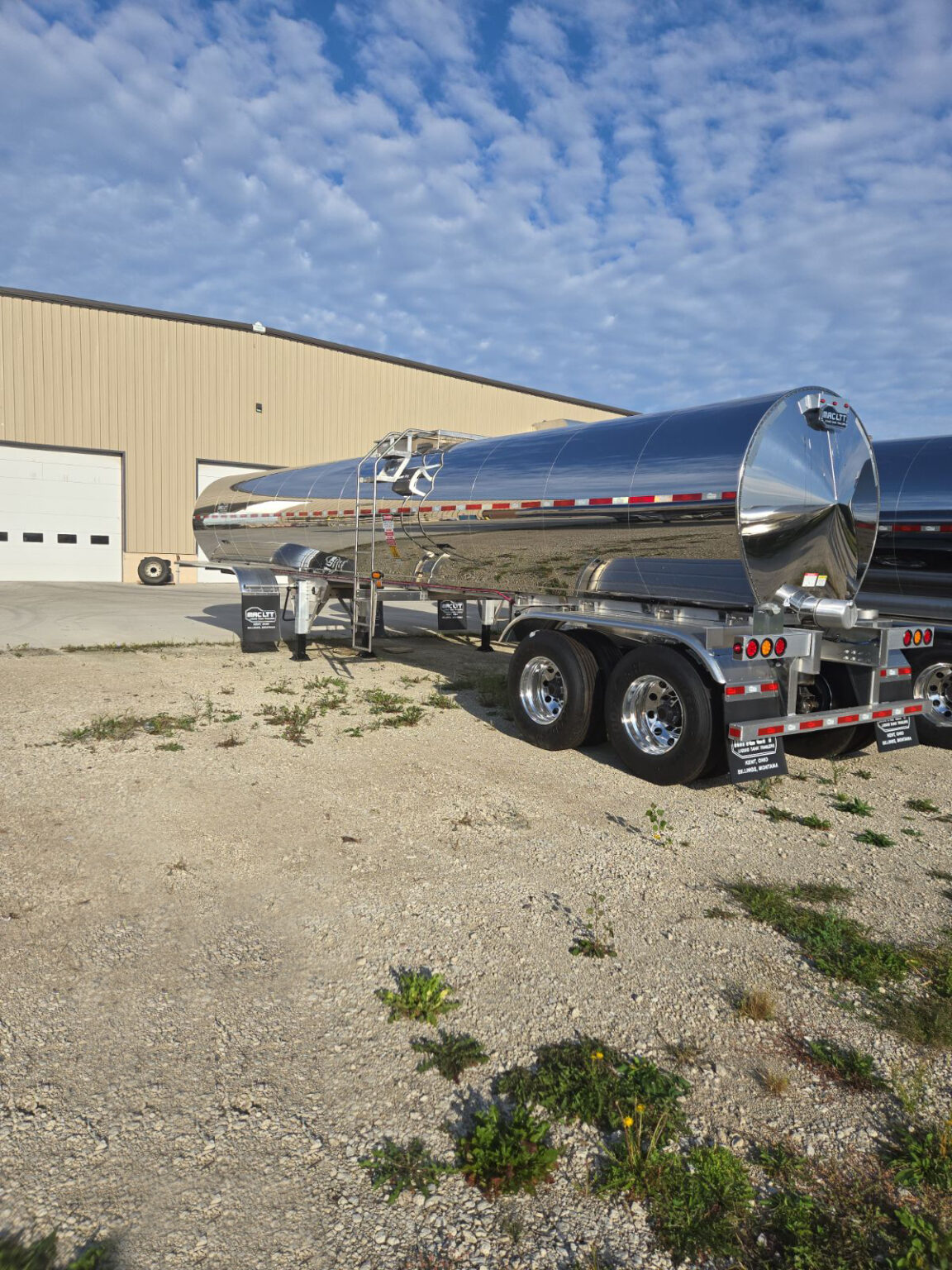 3A Sanitary - MAC LTT Liquid Tank Trailers