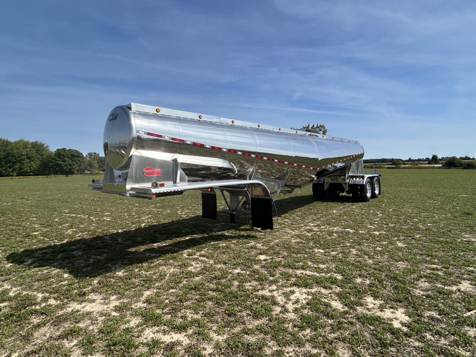 Stainless Steel Fertilizer Liquid Tank Trailers - MAC LTT