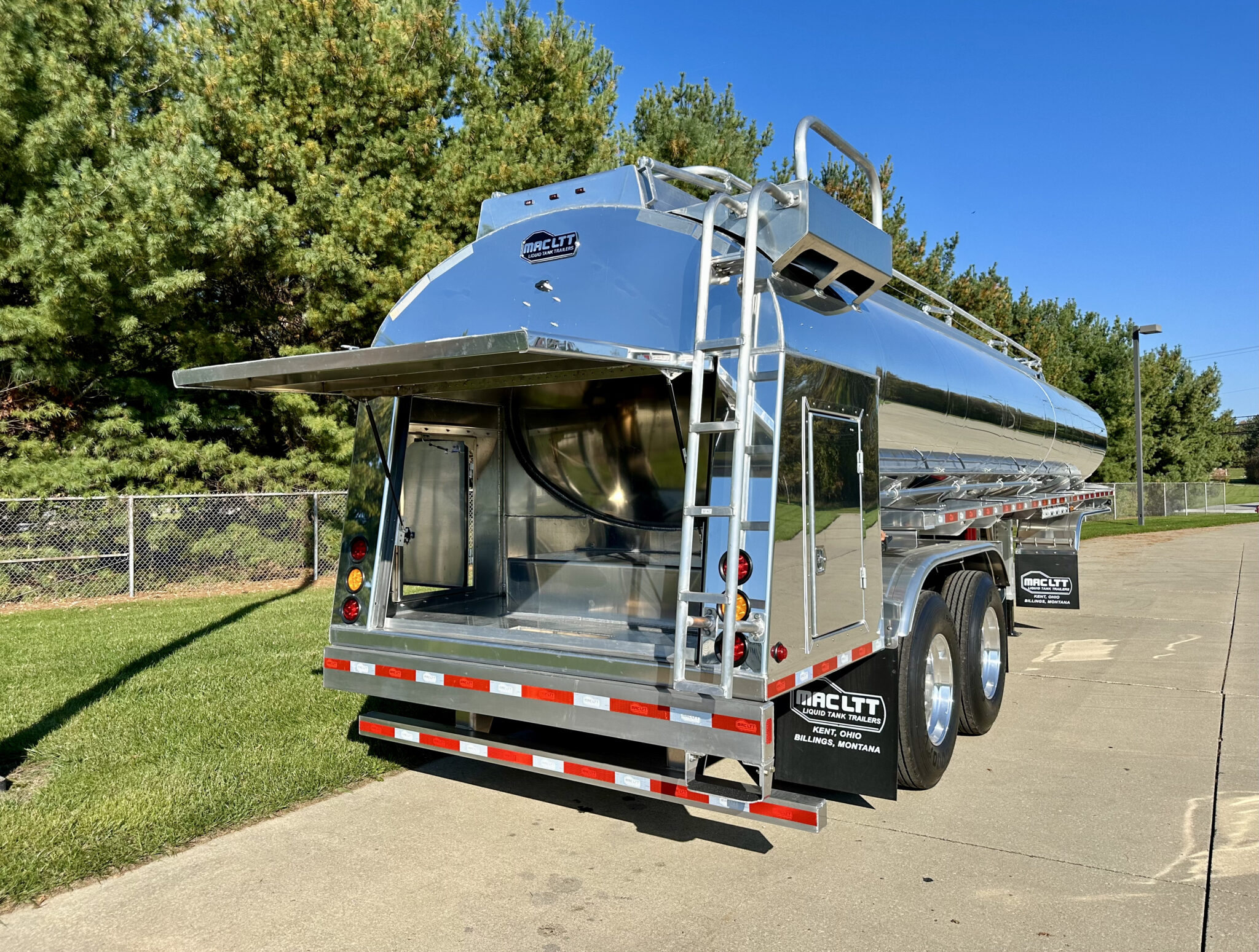 DOT 406 Liquid Tank Trailers - MAC LTT