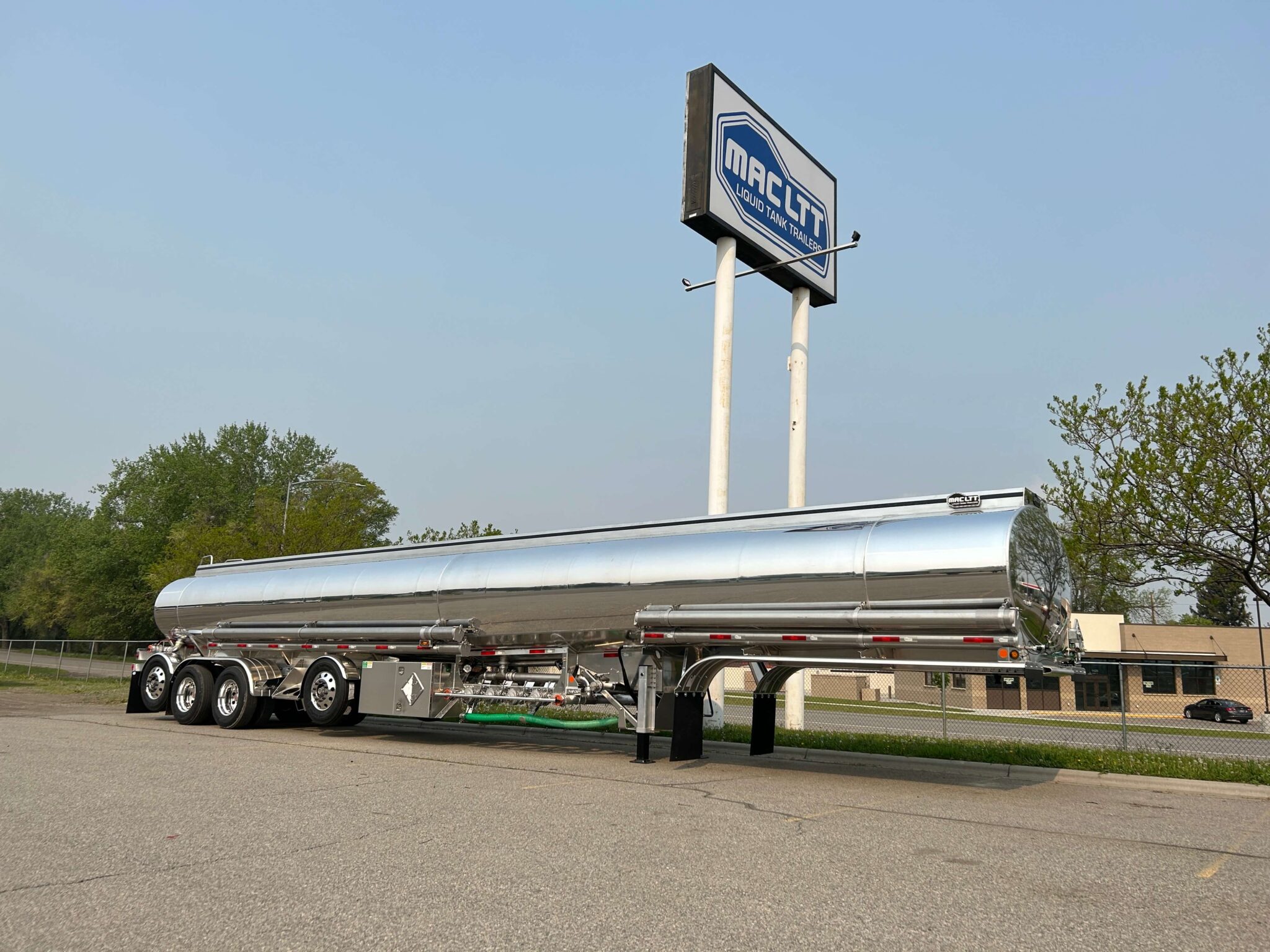 DOT 406 Liquid Tank Trailers - MAC LTT